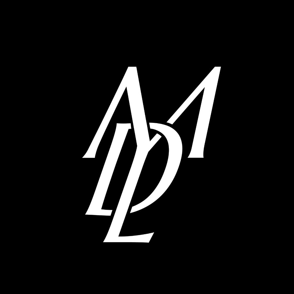 MADELINE official (Madeline) | LINE SHOPPING