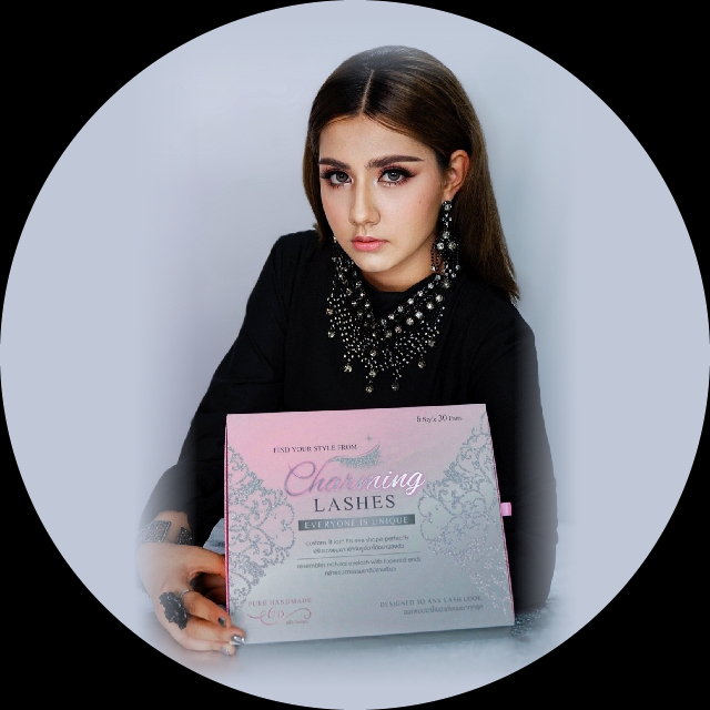 Charming LASHES | LINE SHOPPING
