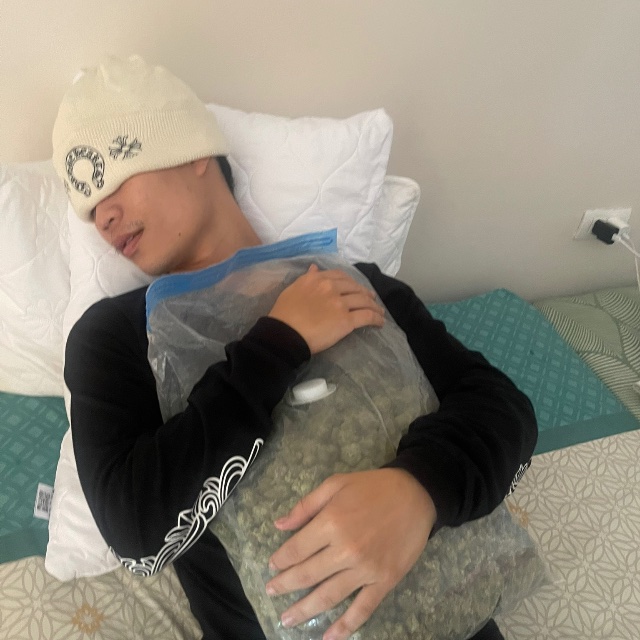 JR.STONER | LINE SHOPPING